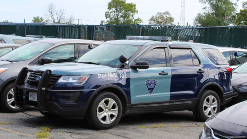 Massachusetts State Police Photos - PublicServiceVehicles.com