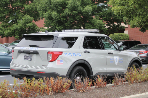 Rhode Island State Police Photos - PublicServiceVehicles.com