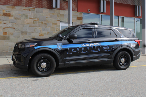 Warwick Police Photos - PublicServiceVehicles.com