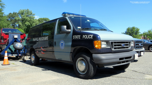 Massachusetts State Police Photos - PublicServiceVehicles.com