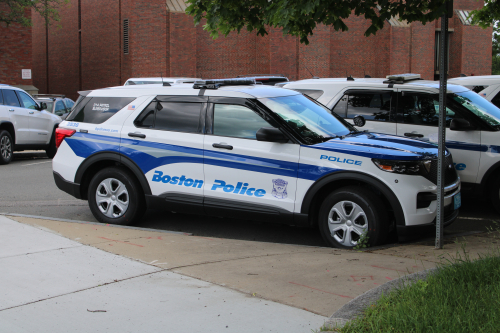 Boston Police Photos - PublicServiceVehicles.com