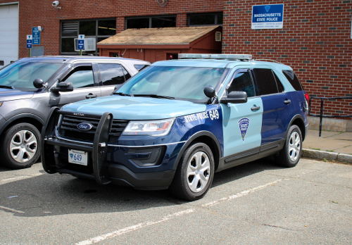 Massachusetts State Police Photos - PublicServiceVehicles.com