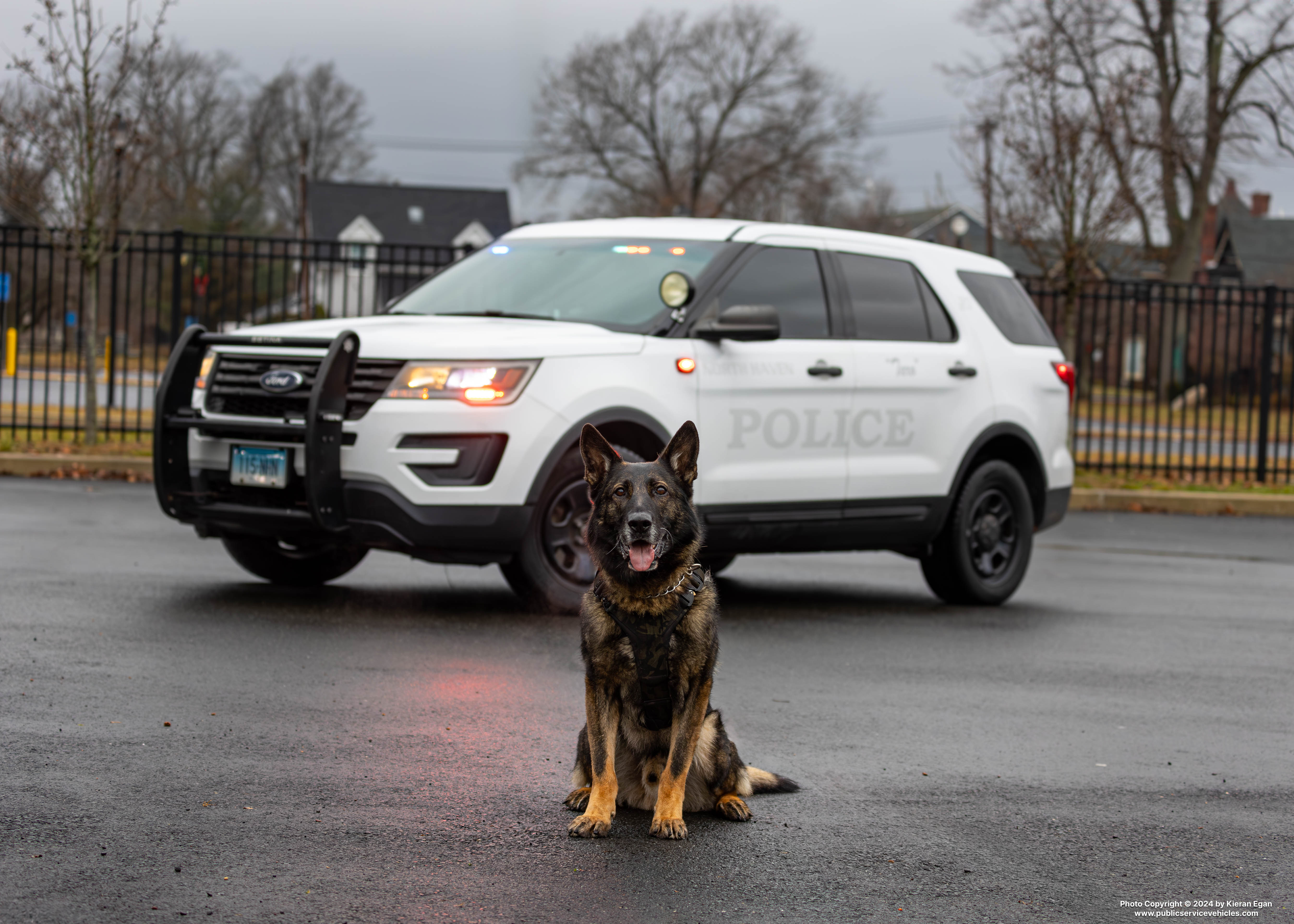 Photo of Car 27 - PublicServiceVehicles.com