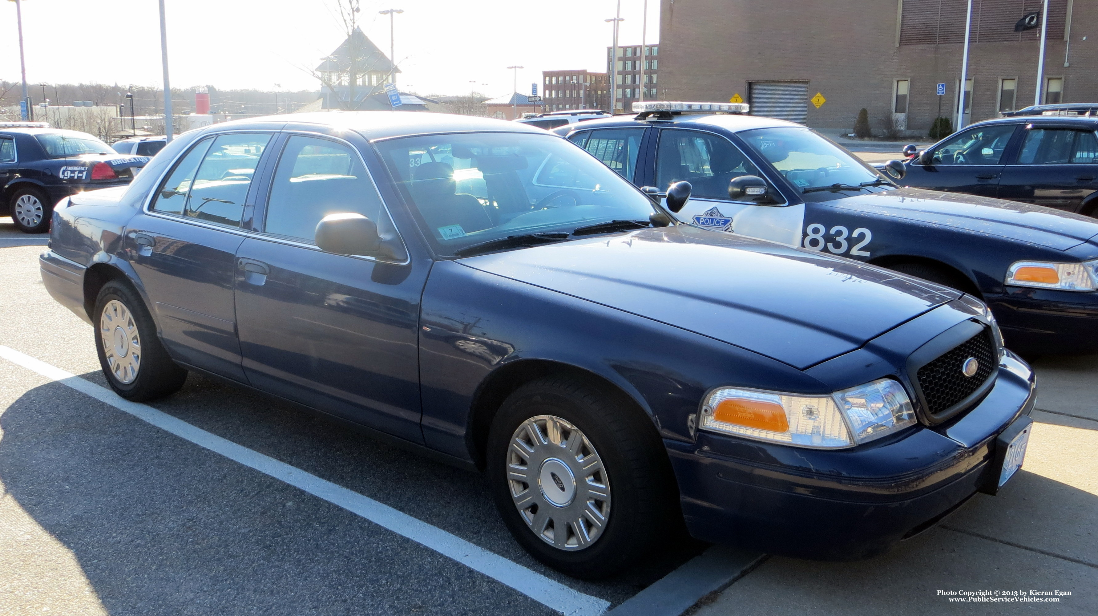 Photo of Unmarked Unit - PublicServiceVehicles.com