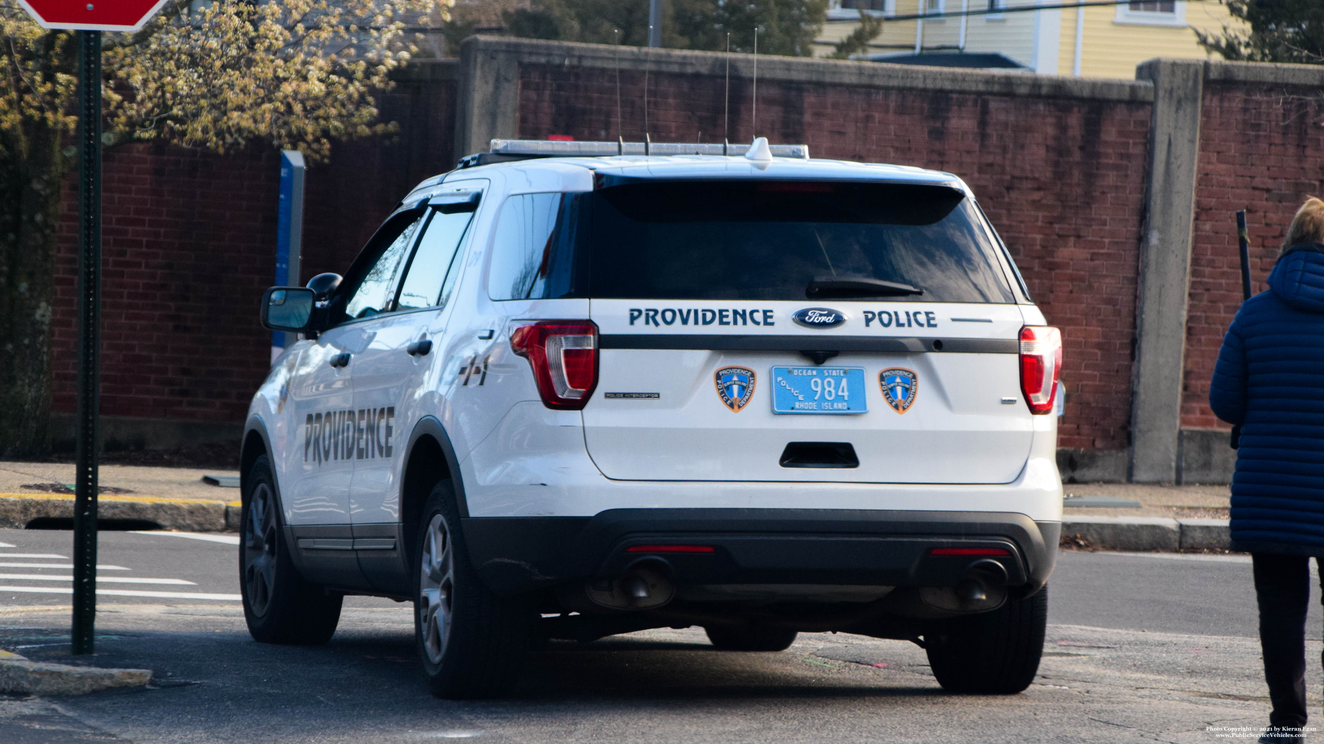 Photo of Cruiser 984 - PublicServiceVehicles.com