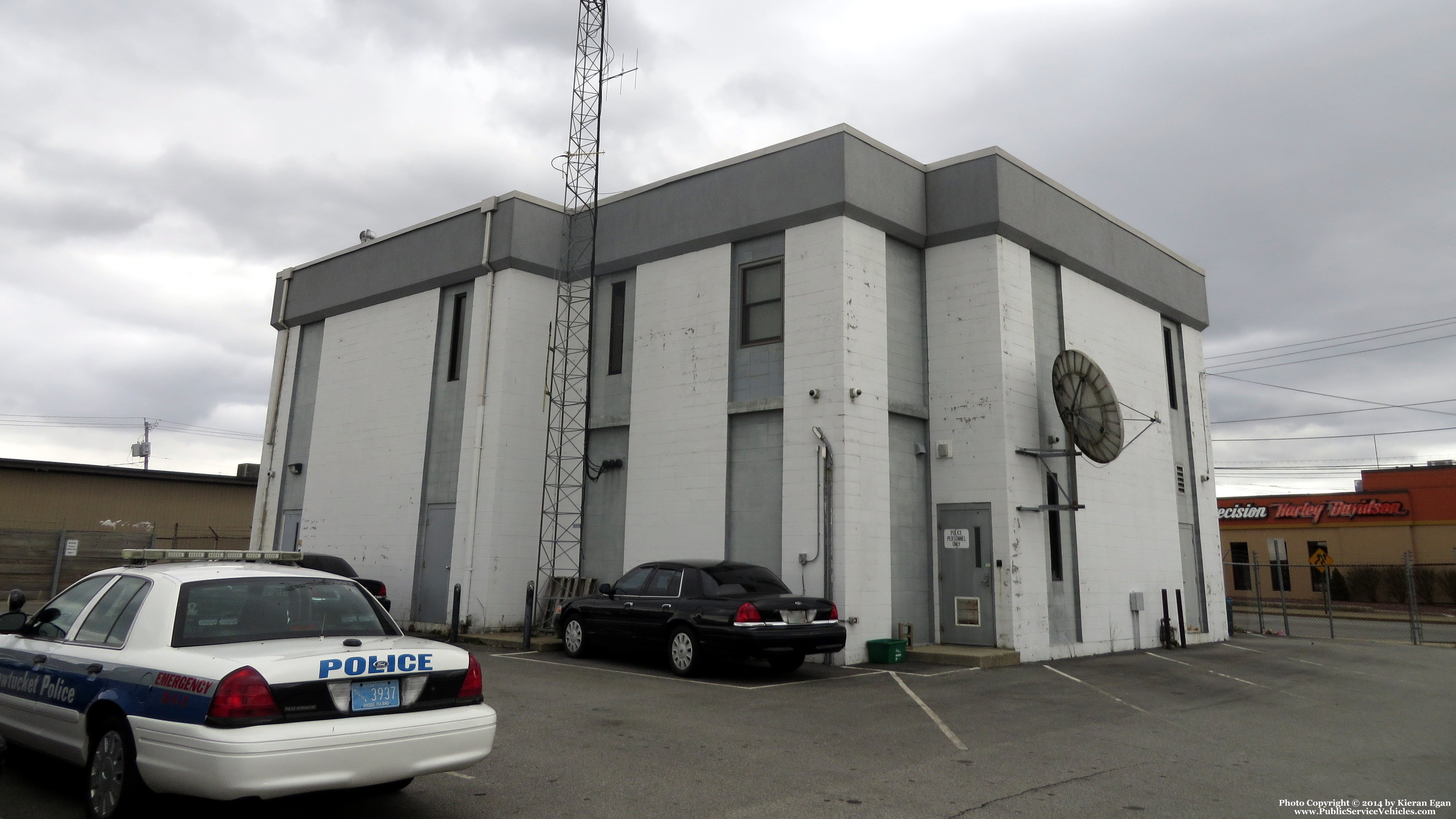 Substation - Pawtucket Police - PublicServiceVehicles.com