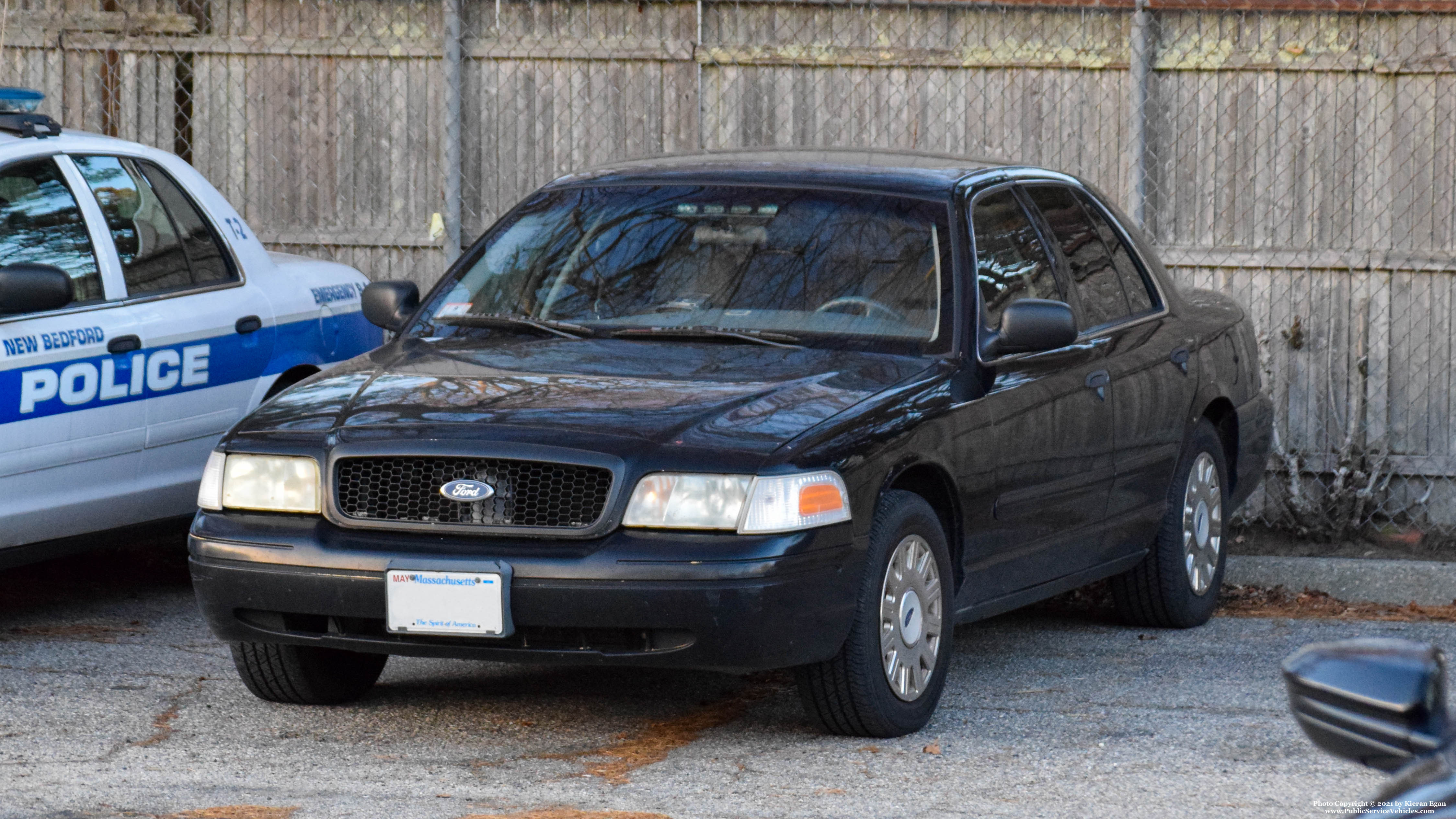 Photo of Unmarked Unit - PublicServiceVehicles.com