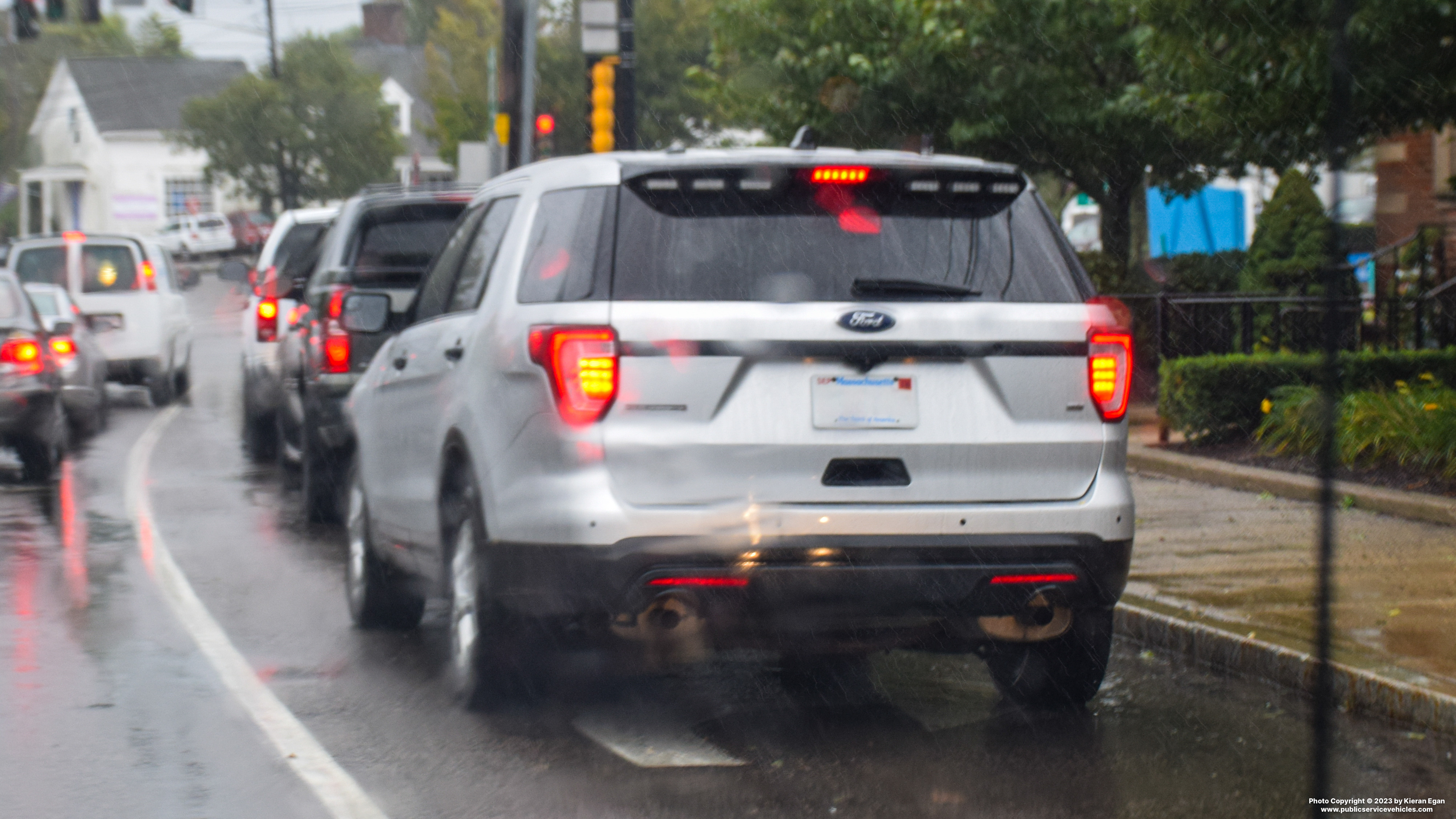Photo of Unmarked Unit - PublicServiceVehicles.com