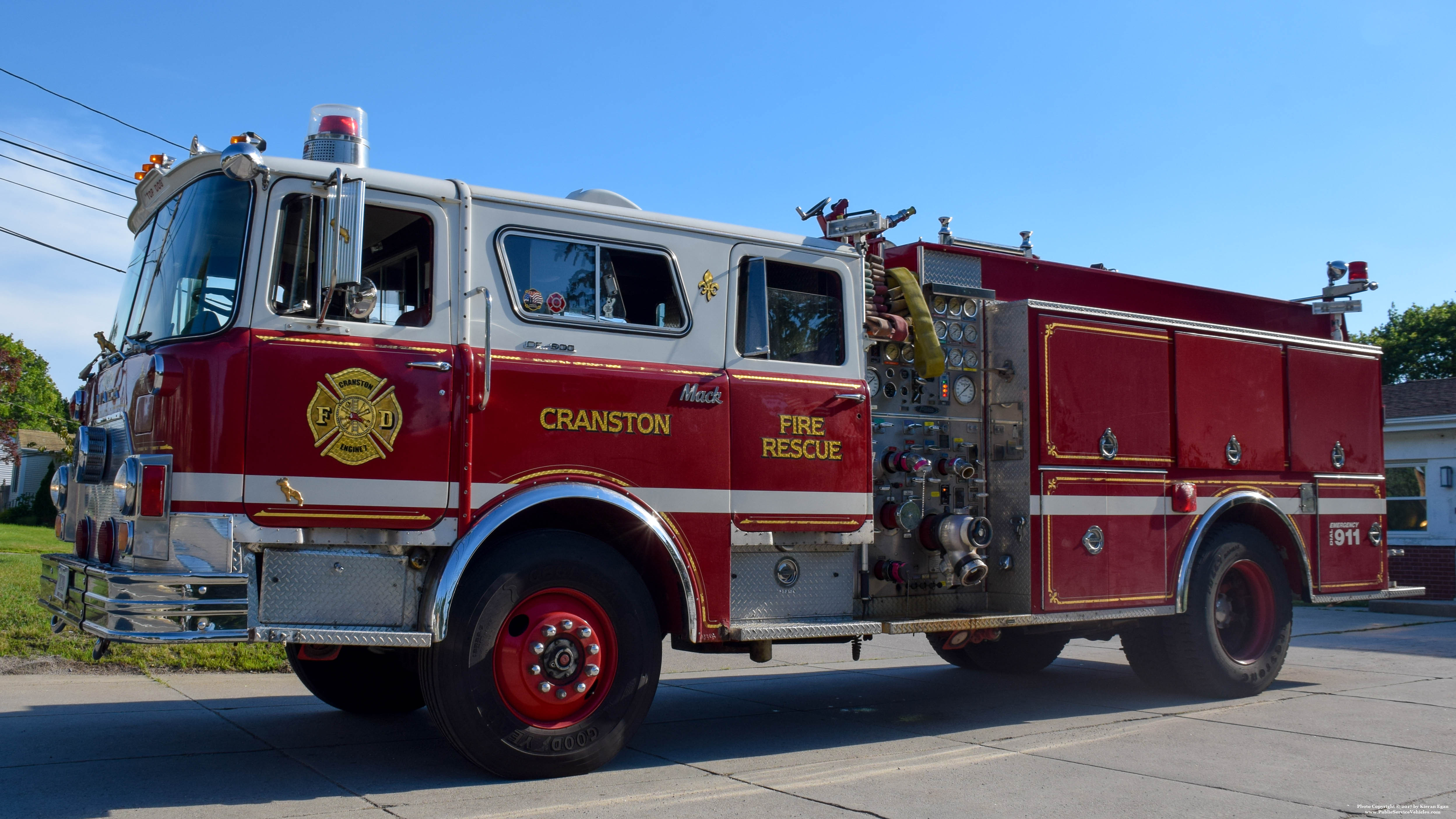 Photo of Engine 7 - PublicServiceVehicles.com